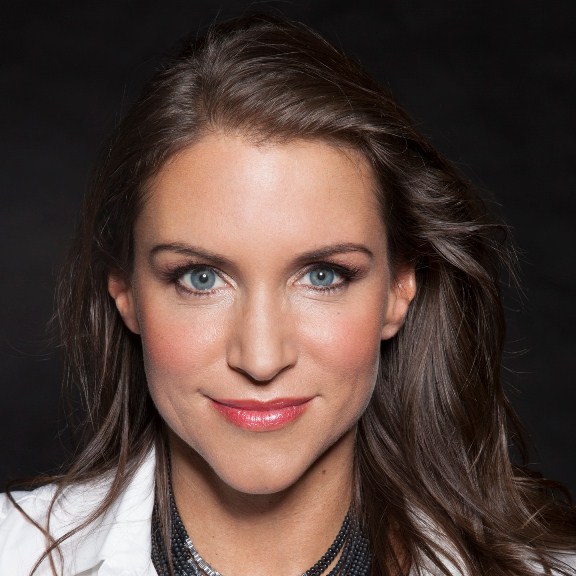 Stephanie McMahon, el camino de confianza y seguridad para llegar a ser ...