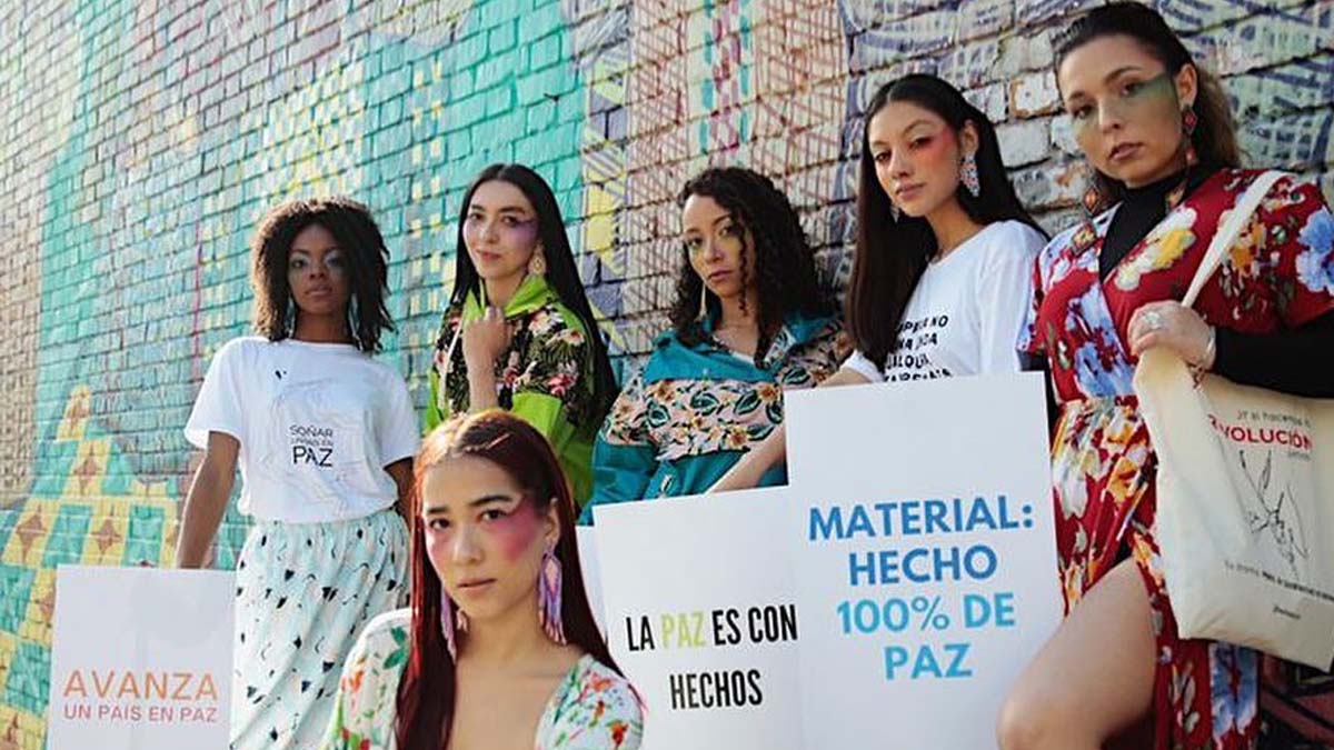 ¿Cuál es la marca detrás de la camiseta “Siempre fashion, nunca facho ...