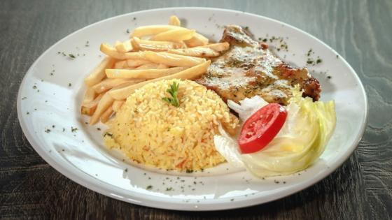 ¿Cuánto costará un ‘corrientazo’ con el alza de los alimentos? | KienyKe